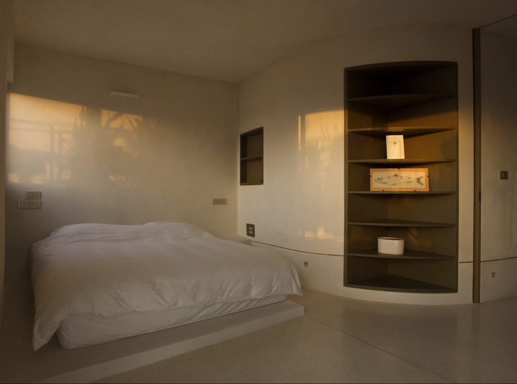 Jaffa Roofhouse - Tường cong uyển chuyển | ELLE Decoration VN