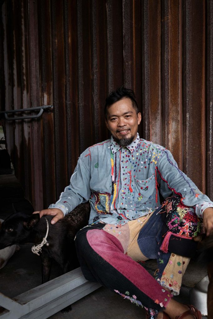 Nguyễn Quốc Dân - Nghệ thuật từ những thứ bỏ đi | ELLE Decoration VN